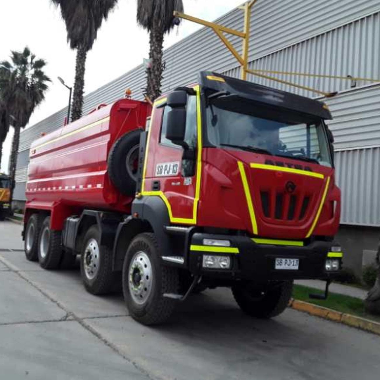 Camión aljibe 30.000 LTS marca ASTRA | SK Rental Chile